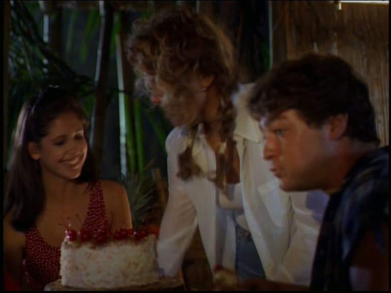 Screen Captures - SMGF-BHFR422 - Sarah Michelle Gellar Fan | Photo ...